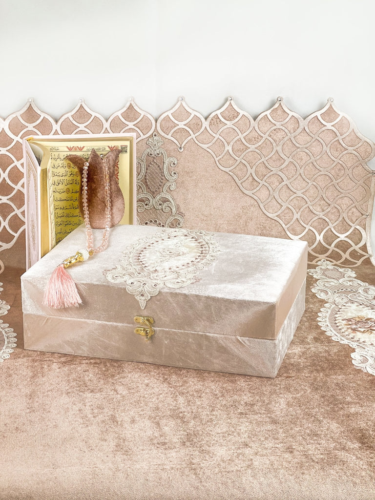 Luxury Islamic Gift Box Set, Pink Prayer Rug, Quran & Rosary Sema– Sena ...
